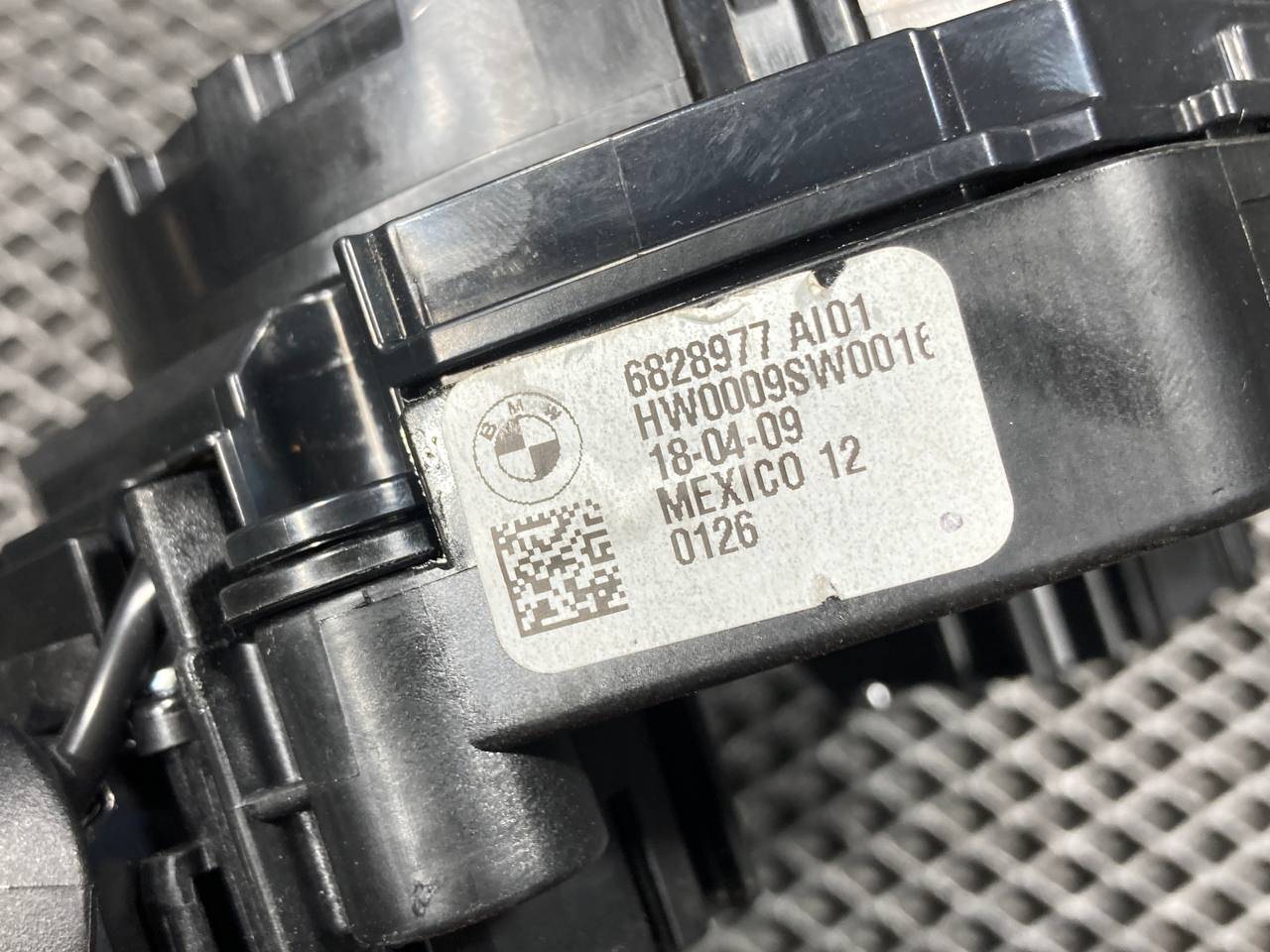 переключатель подрулевой (стрекоза) BMW X5 F15 2018 | 01777829