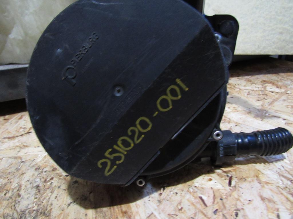 7832045 Насос продувки катализатора BMW 3 E46 1997 купить бу Z13432784 ...