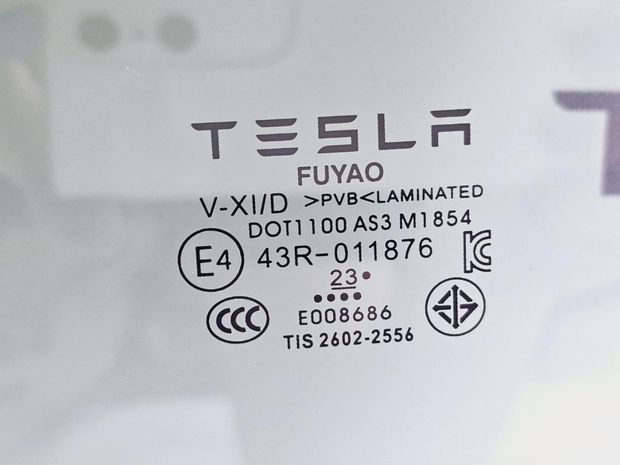 стекло двери задней левой Tesla Model Y 2021 | 22381
